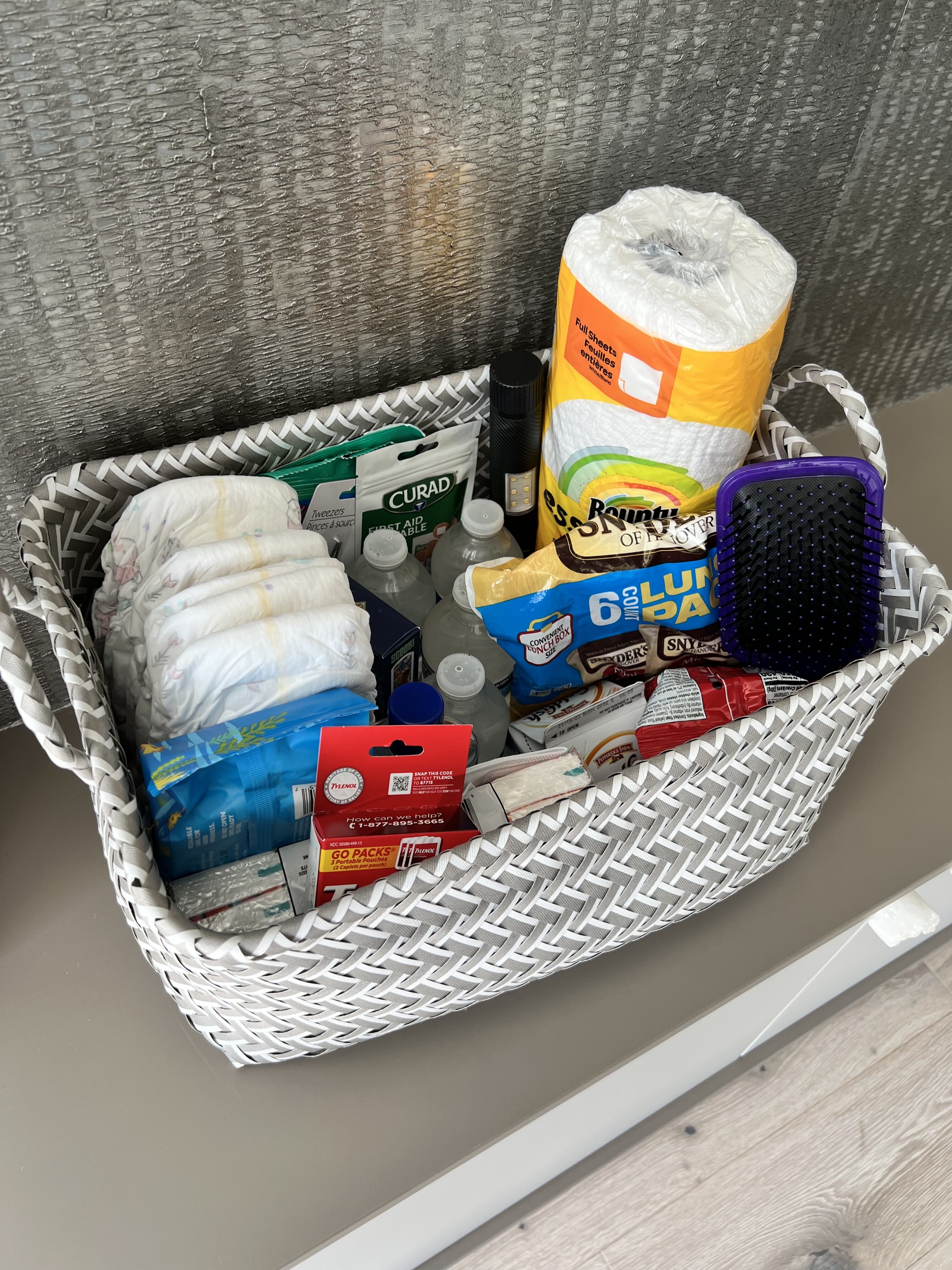 Lizzie’s List: The mommy “Emergency” Car Kit - All About the Mom