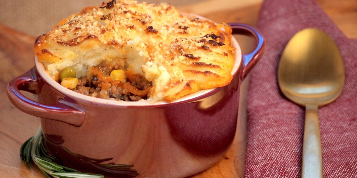 Chef Emily's easy cheesy sheppard's pie is a win for dinner! - All ...